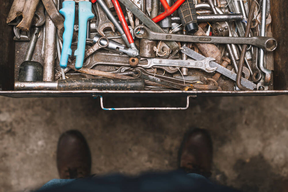 5 Must-Have Workbench Drawer Accessories